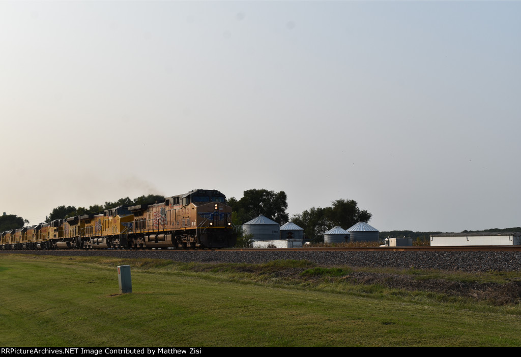 UP 5721 7166 8689 UPY 669 640 596 665